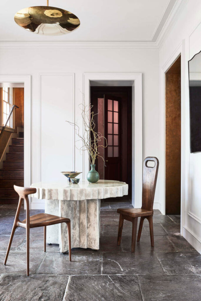 12 Foyer Design Ideas for 2026 That Put the Table at the Center