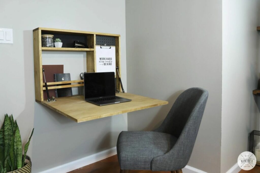 15 Free DIY Desk Plans Anyone Can Build